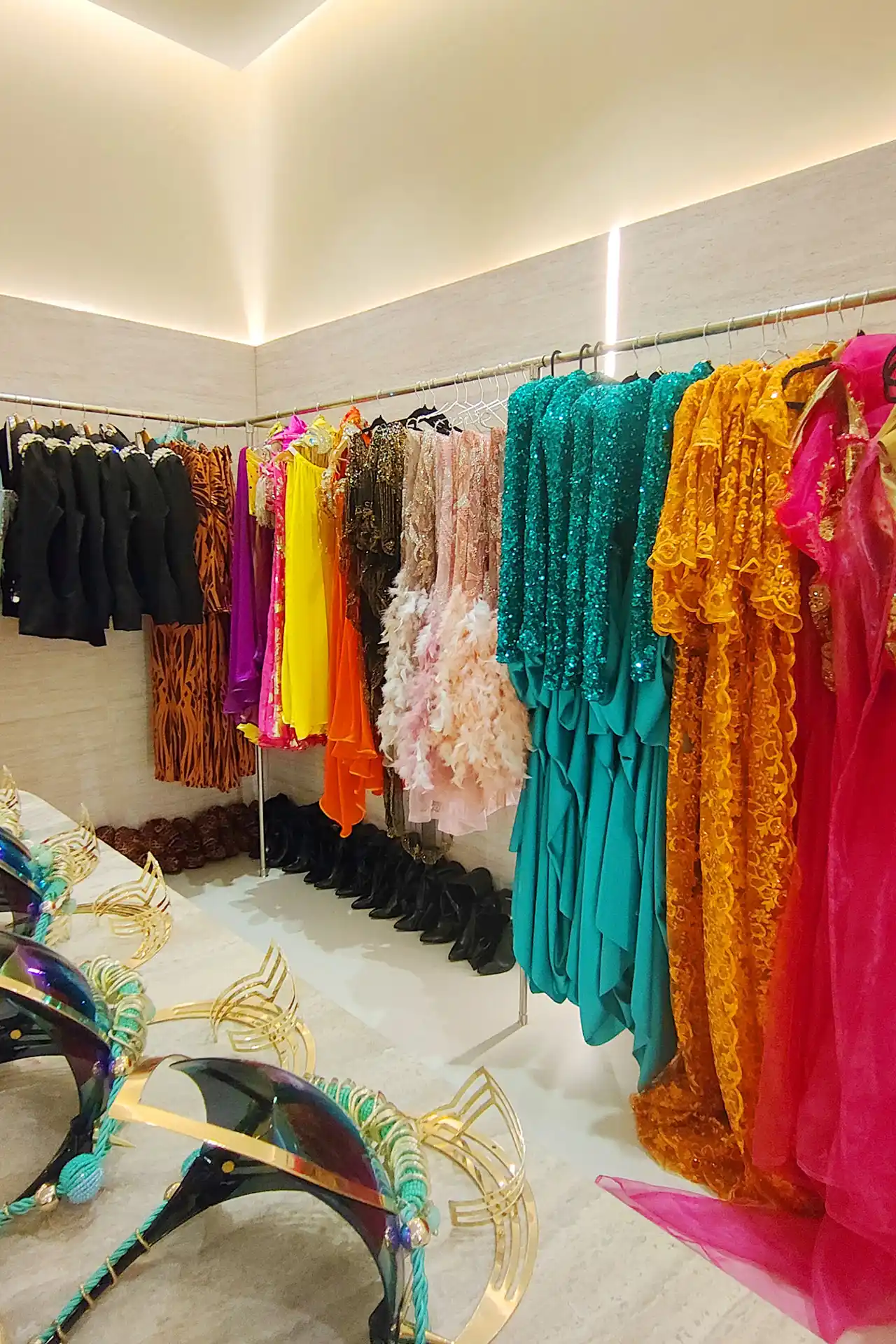 Best Dance Costume Accessories for Stage Performances